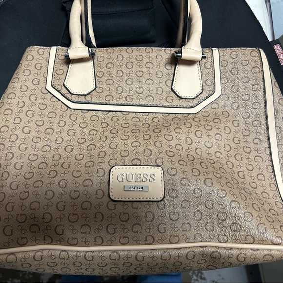 Guess | Bags | New Guess Purse | Poshmark